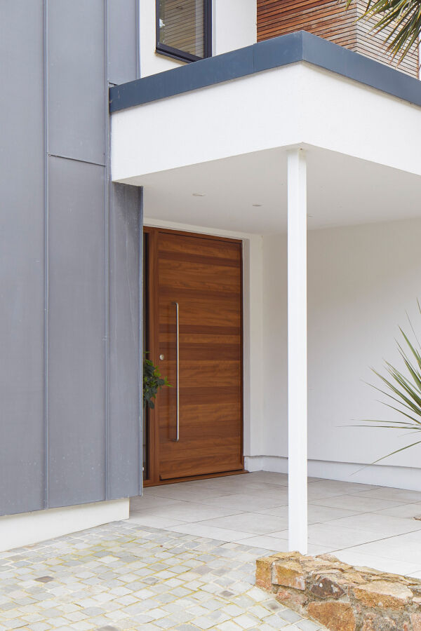 How to choose a front door for a rendered house | Urban Front
